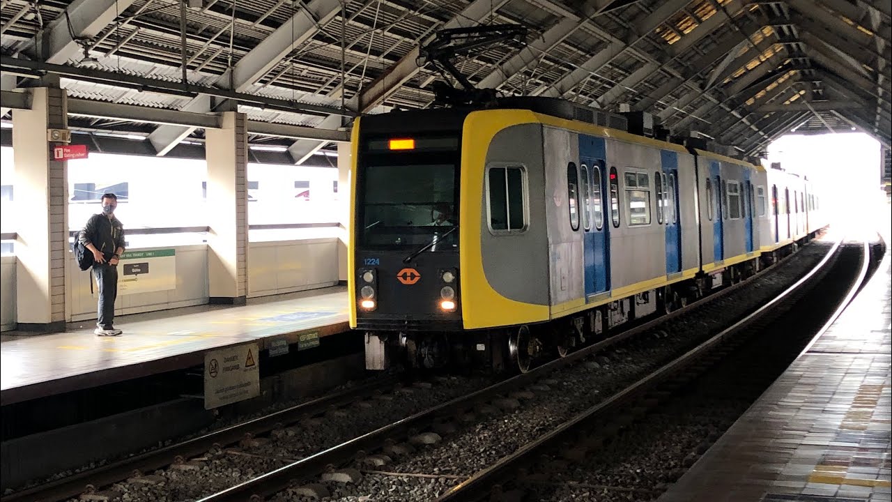 LRMC/LRT-1 3rd Generation Set 6 at Quirino Station - YouTube