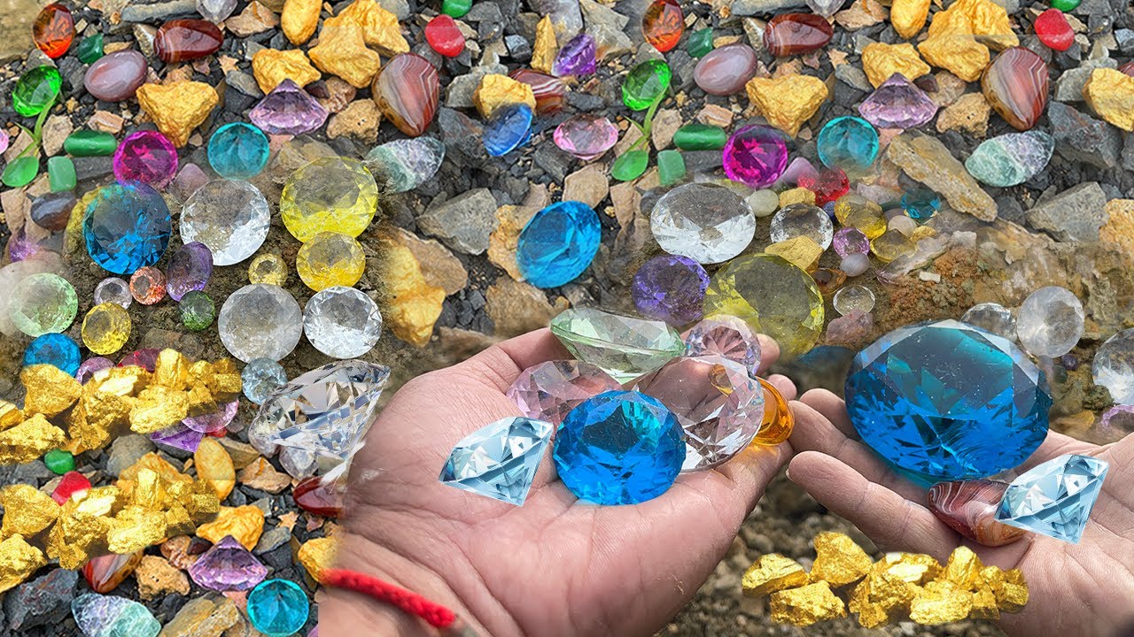 How to find Diamond-Amazing Gold Mining ! lucky boy found a lot of gold ...