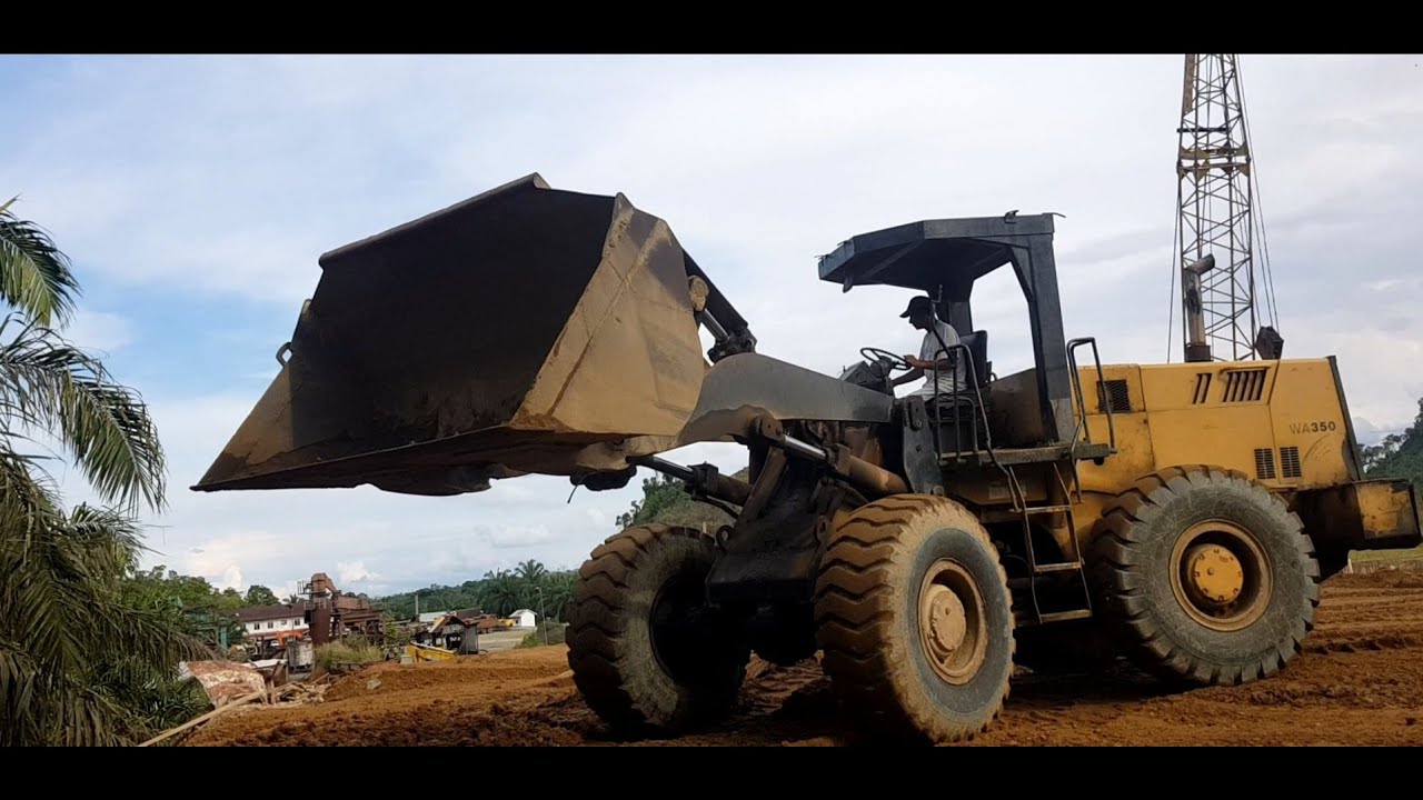 Operator Tua Mengoperasikan Wheel Loader Komatsu WA-350|| Paman Jhon ...