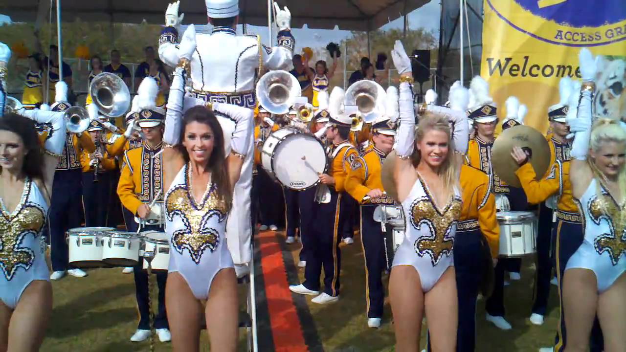 Tiger Pep Band @ LSU Day Pep Rally - YouTube