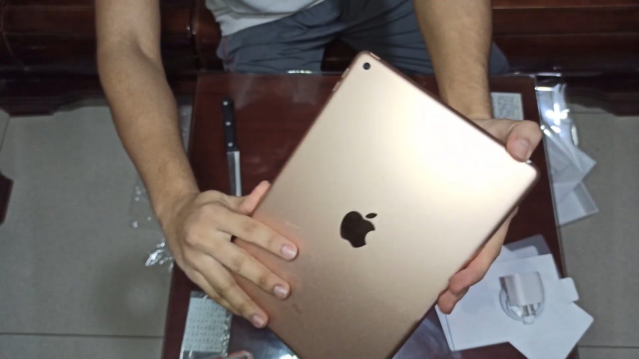 iPad 2020 8th Generation Gold Unboxing 32gb - YouTube
