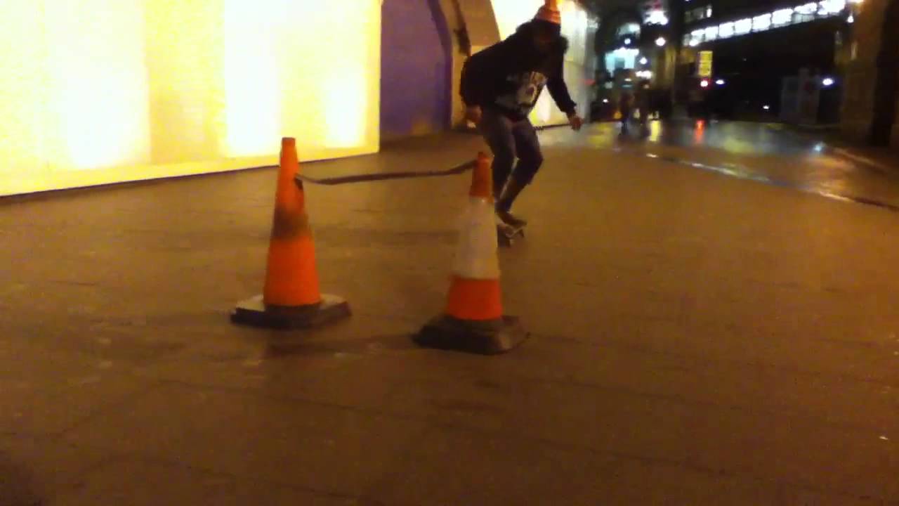 Dali's hippy jump #1 - YouTube