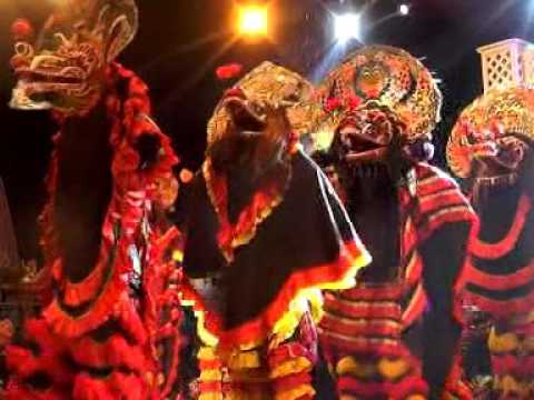 BARONGAN KEDIRI PADA FESTIVAL BARONGAN NUSANTARA - YouTube