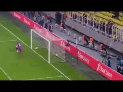 Şener Özbayraklı Amazing Goal !!
