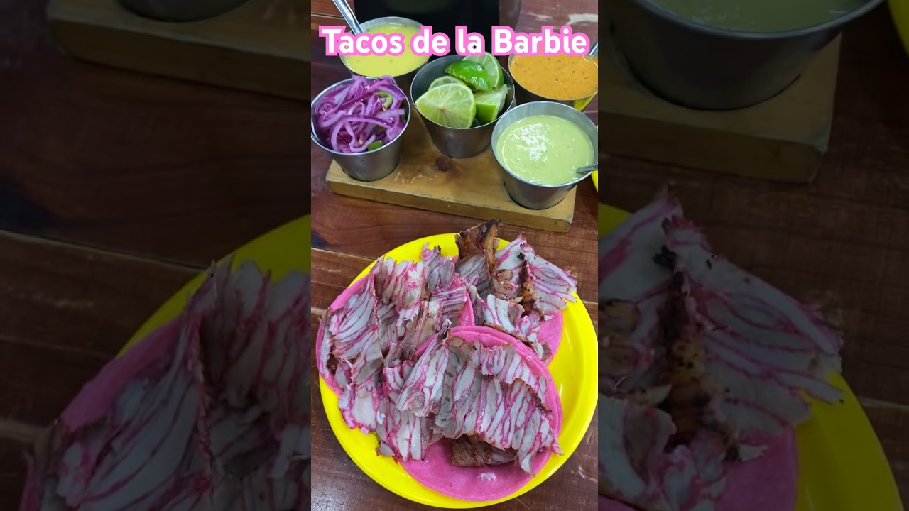 Tacos de la BARBIE solo en Mexico se ve esto!! - YouTube