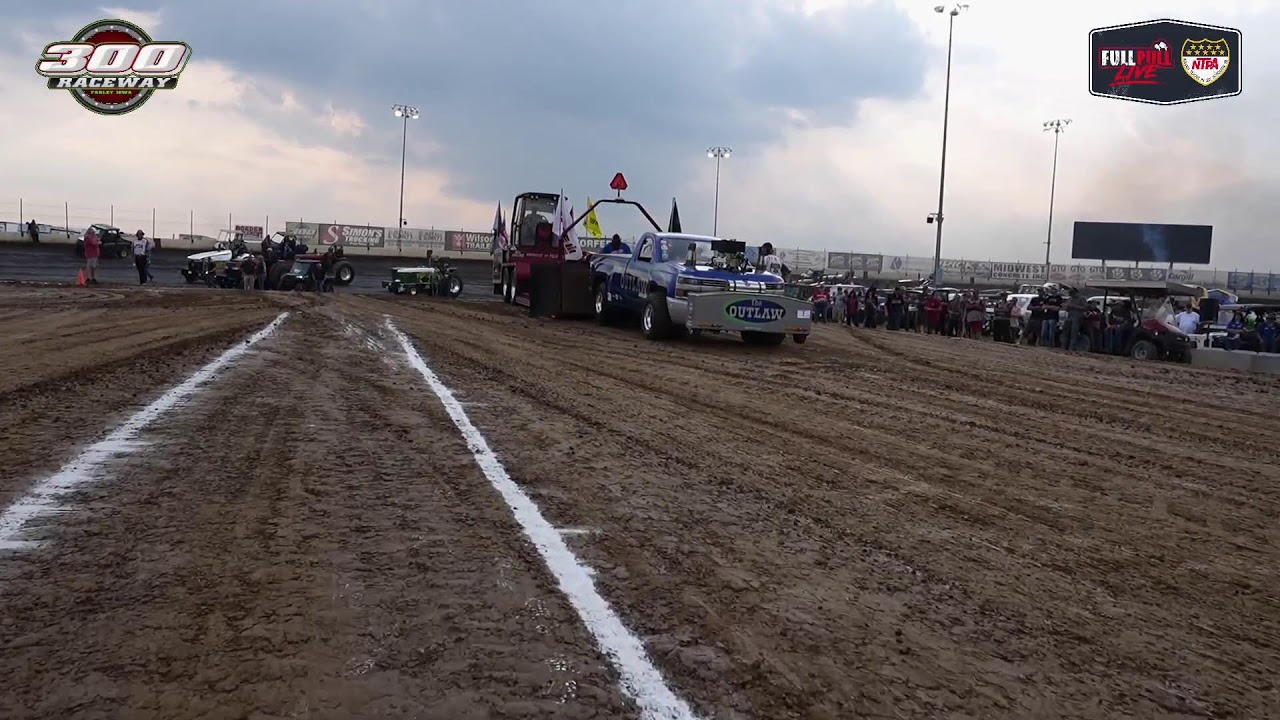 Countdown to Pull Time - 300 Raceway Pull Session 2 - YouTube