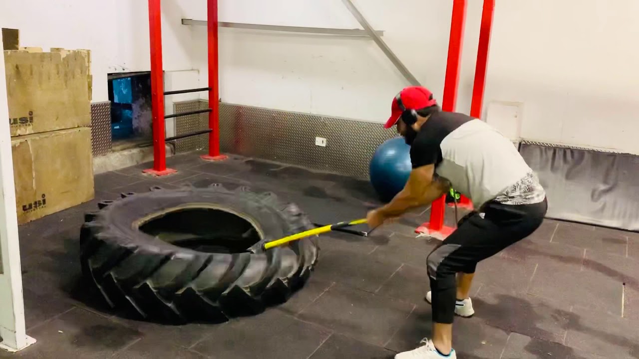 CrossFit #Hammer Hitting - YouTube