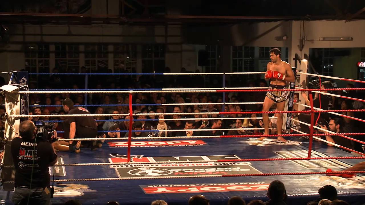 UMF Muaythai: Ceeh Khuboni VS Jarred Rothwell - YouTube