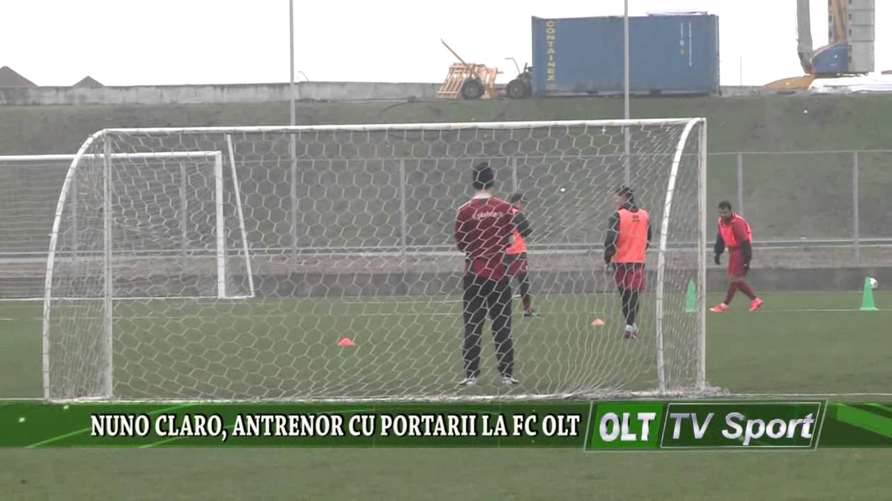 NUNO CLARO ANTRENOR CU PORTARII LA FC OLT 1802 - YouTube