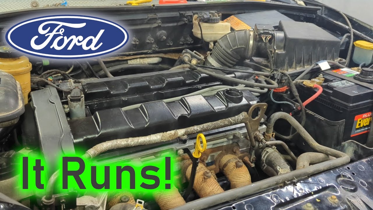SVT Focus Engine Install and First Start! - YouTube