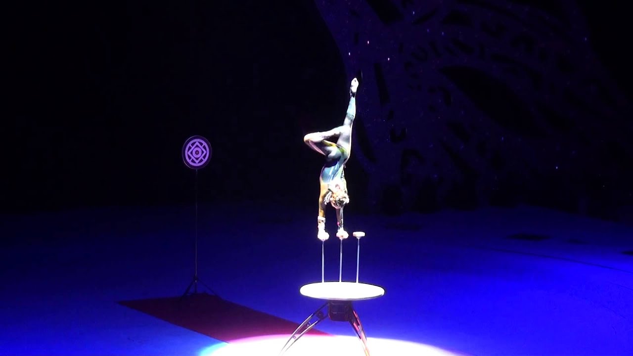 "Sasha" - contortion with bow and arrow. - YouTube