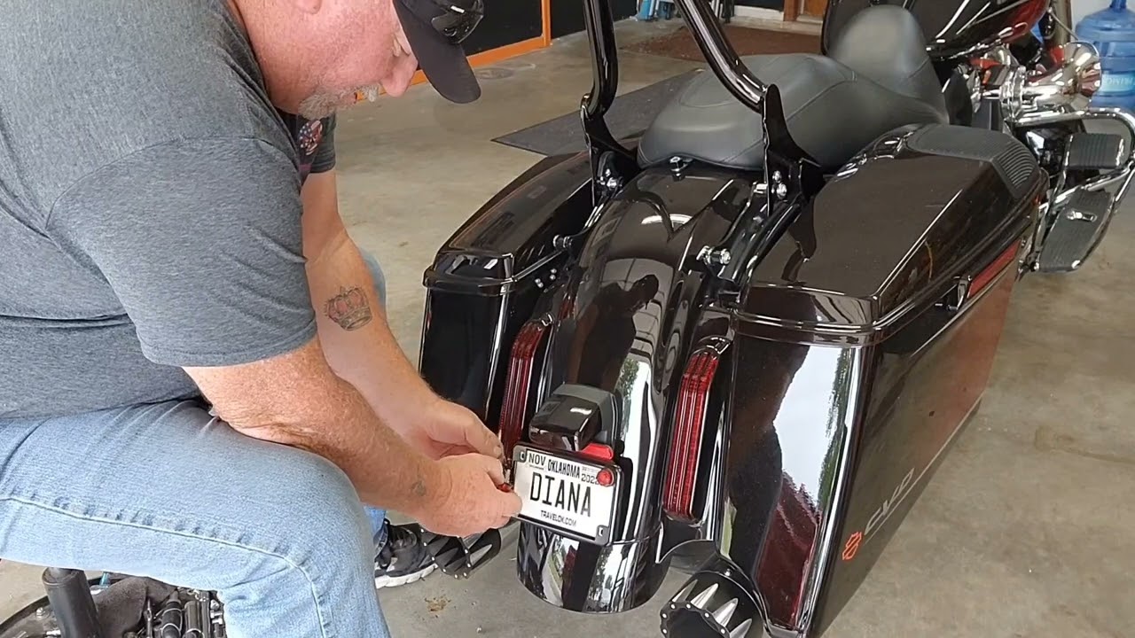 Installation of Bagger Nation Paul Yaffe Stealth III license plate ...