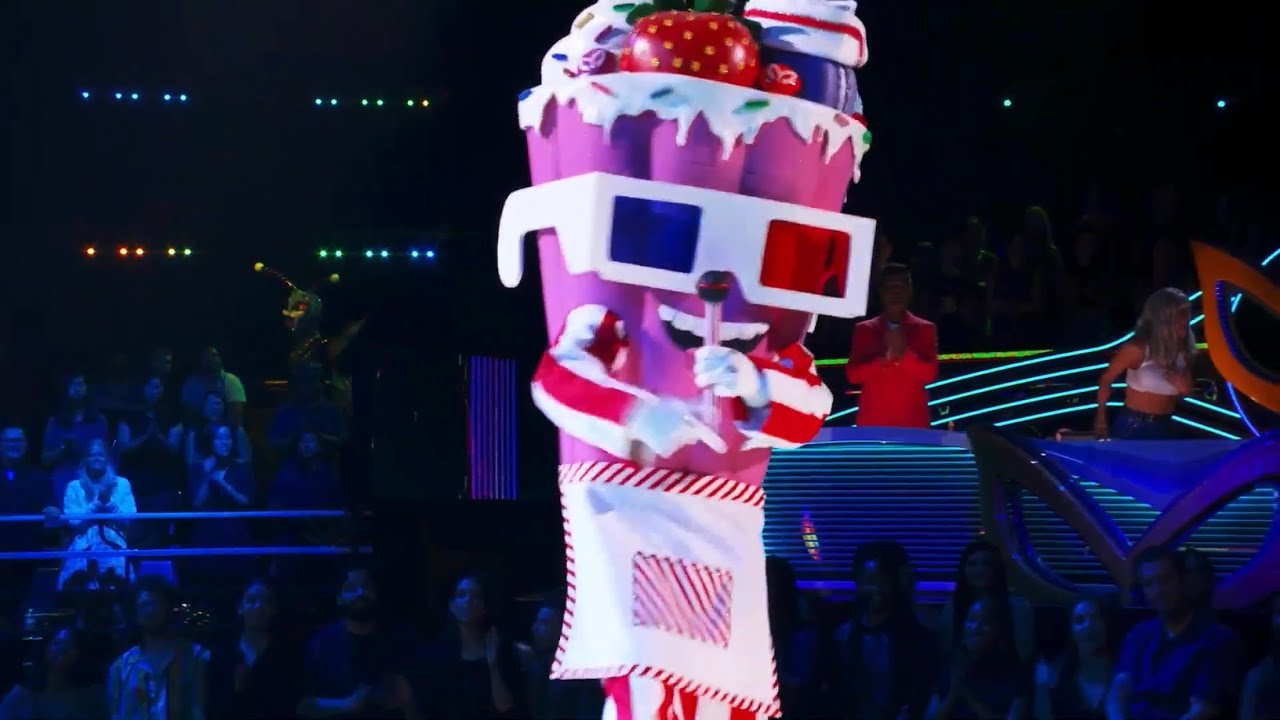 The top 10 masked singers with smiles - YouTube