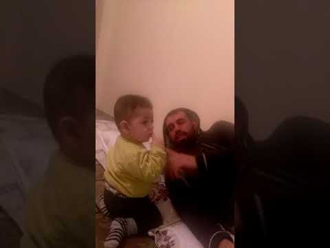 Babasıyla kavga eden çocuk