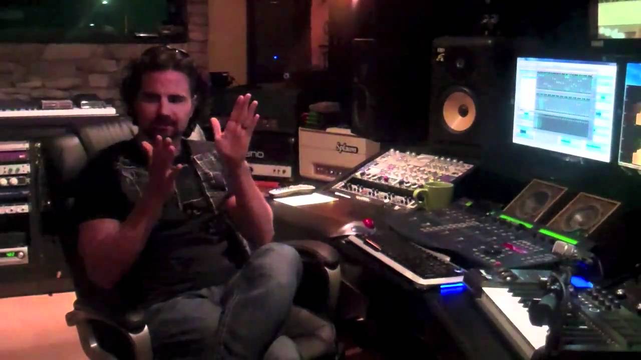 Travis Wyrick Promotes Roger Williams & The AMUQ - YouTube