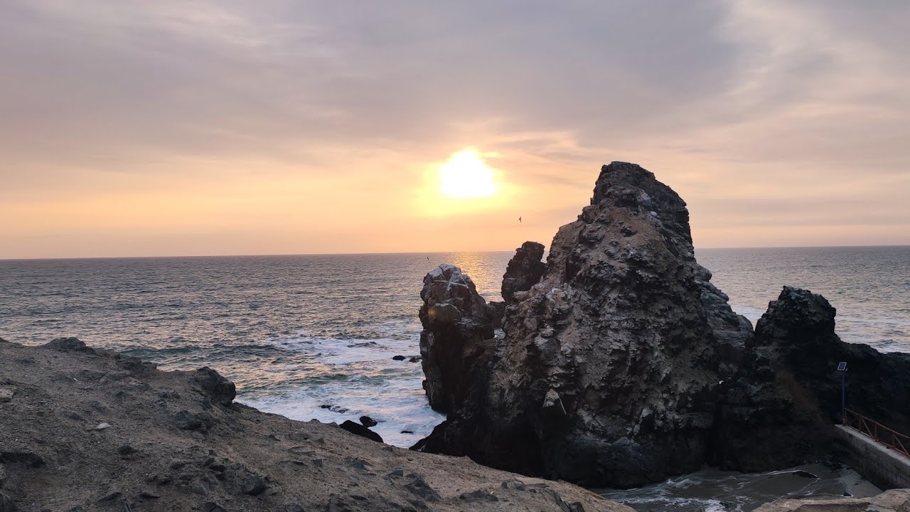 Atardecer En Punta Negra Peru - YouTube
