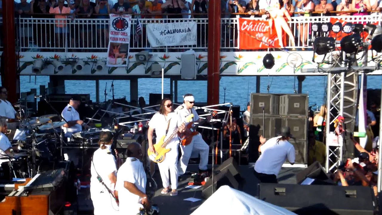 "Rock N Roll" on Kid Rock's 5th Annual Chillin' The Most Cruise - YouTube