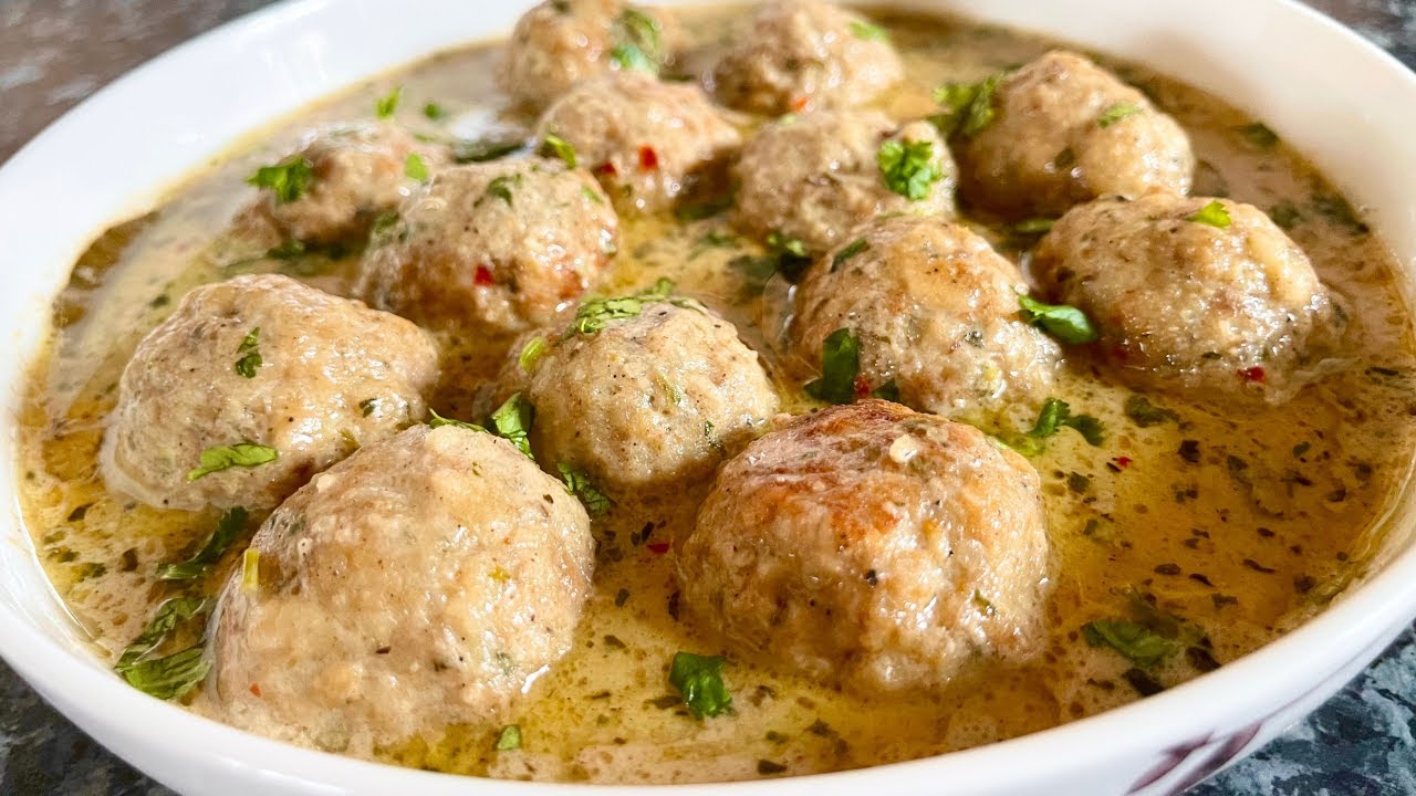 Shahi Malai Chicken Kofta Curry | Malai kofta with white gravy | Neelo ...