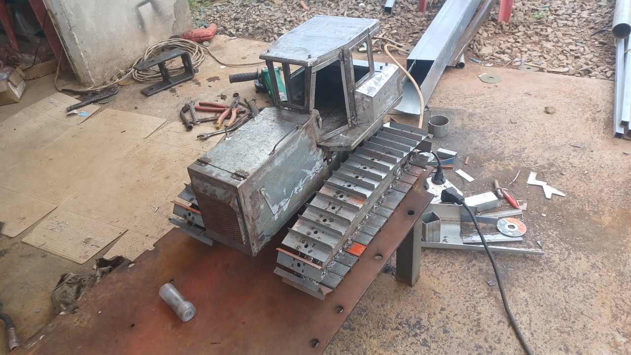 Live How to make Heavy rc Dozer - YouTube
