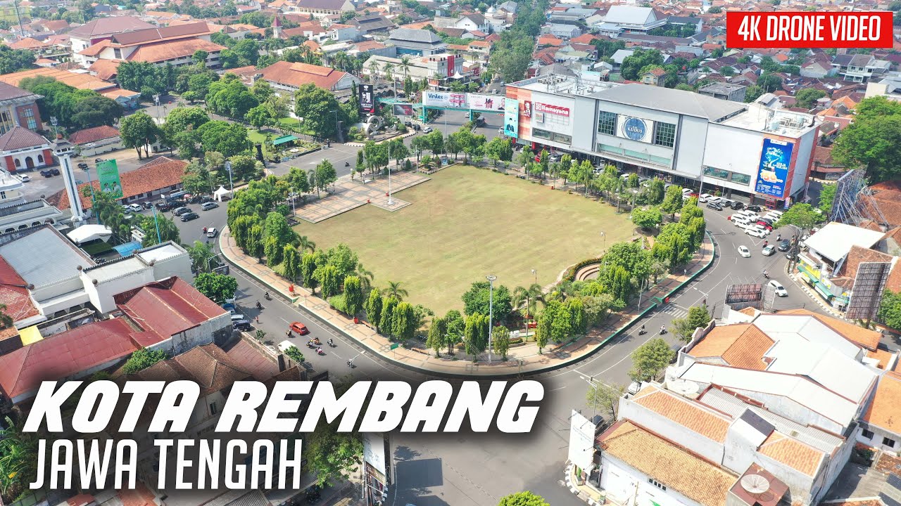 Drone View Alun-Alun Kota Kudus Jawa Tengah 2022 | 4K VIDEO - YouTube