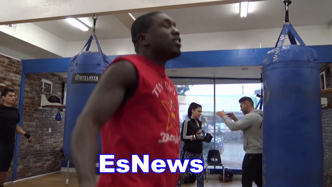 Andre Berto Says Tim Bradley Was Born With A Six Pack EsNews Boxing ...