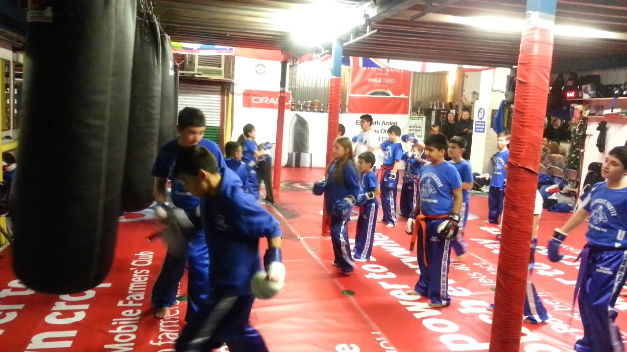 Supreme kickboxing - YouTube