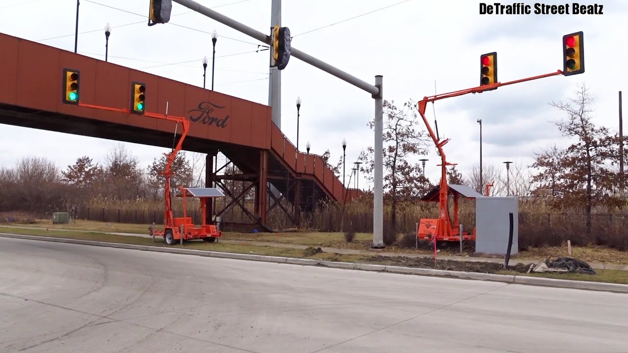 Temporary Traffic Lights Near Ford Plant During Road Work Construction ...