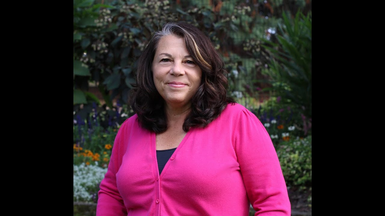 Segment 3 of S4E35 Guest Sue Goetz The Wisconsin Vegetable gardener ...