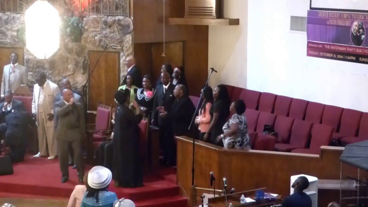Evening Emmanuel COGIC Inspirational Choir at Greatery Victory Temple ...
