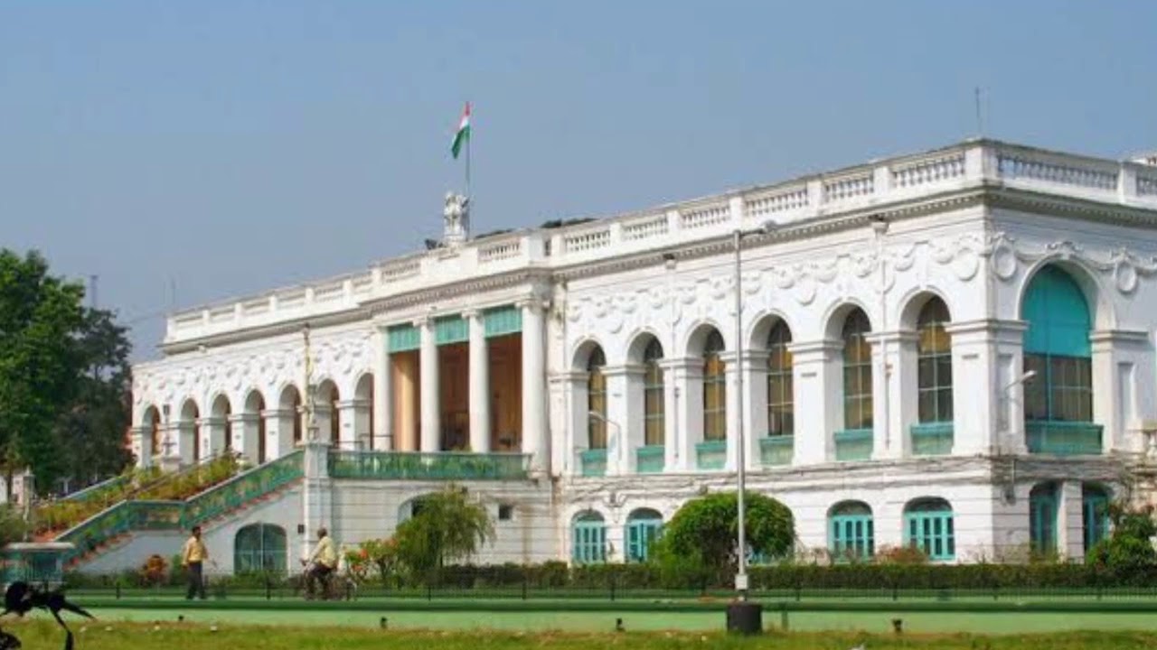 Inside Of National Library Kolkata