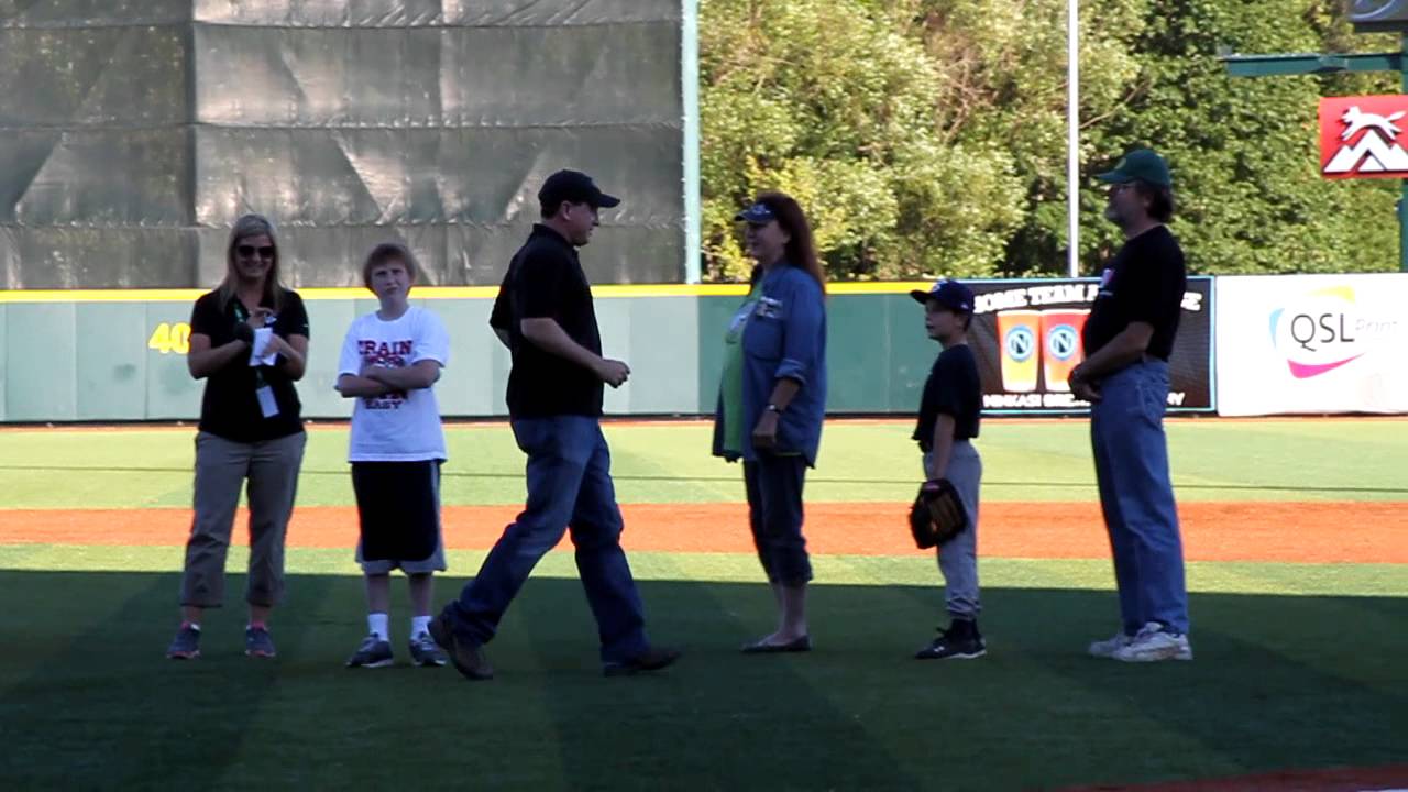 Jay's first pitch - YouTube