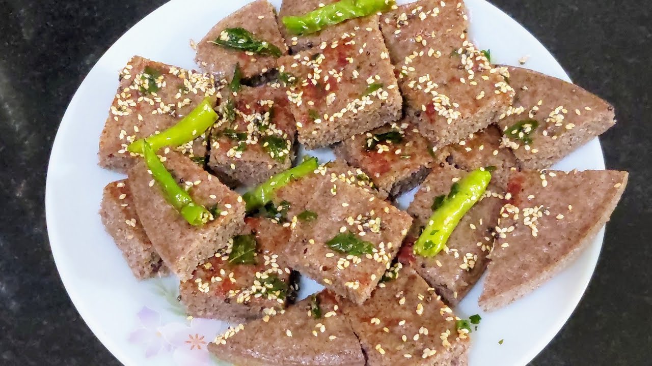 Ragi Dhokla | झटपट बनाए रागी खमन ढोकला साथ में खट्टी मीठी आम की चटनी ...