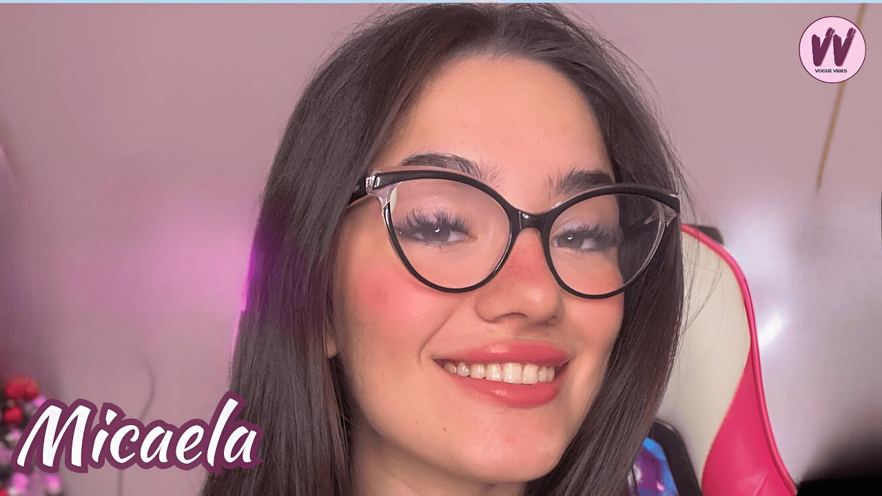 Micaela de Boe – The Body-Positive Star Lighting Up Instagram & Twitch ...