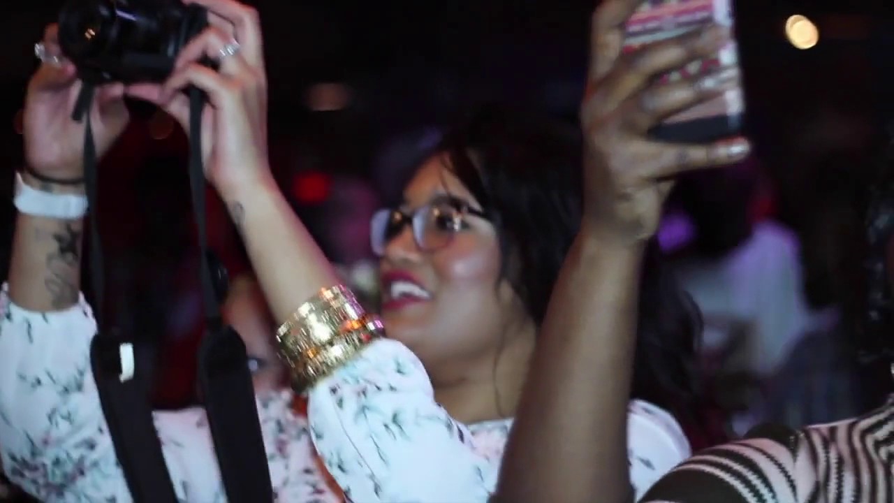 Thomas Beal Performs at Coast 2 Coast LIVE | Nashville Edition 3/14/17 ...