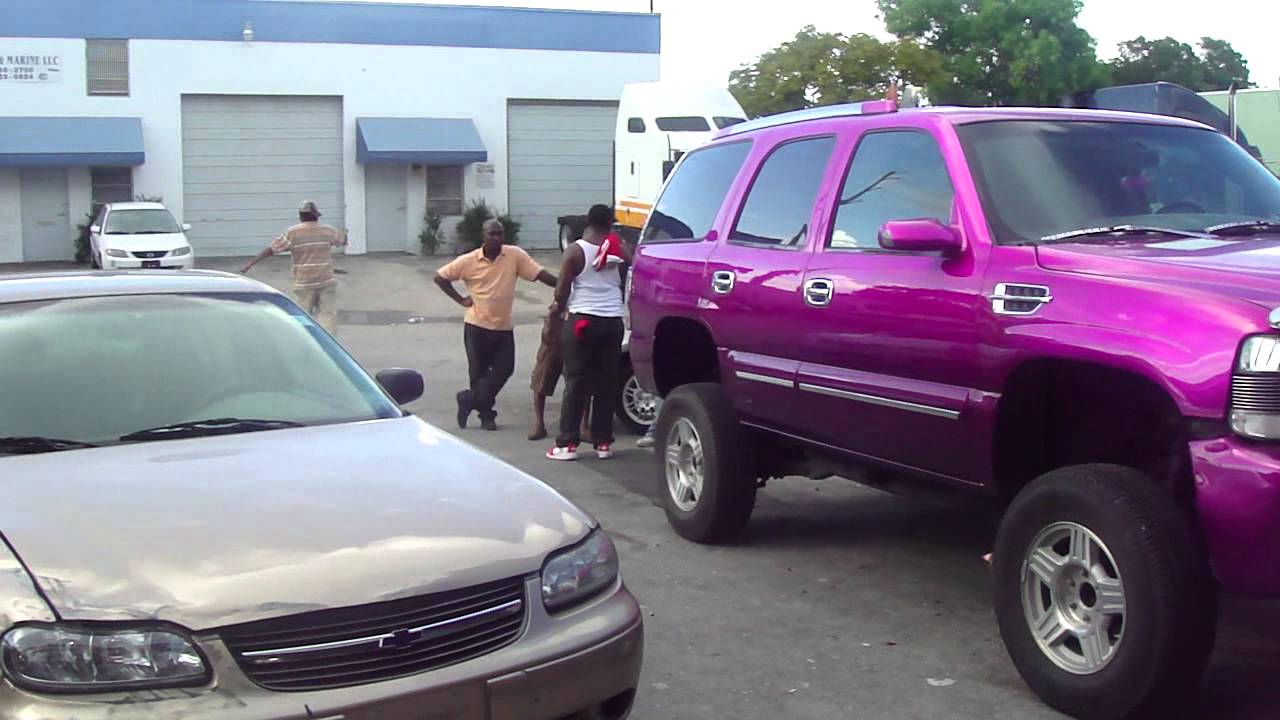CANDY PURPLE TAHOE TRUCK IN THE MAKING - YouTube