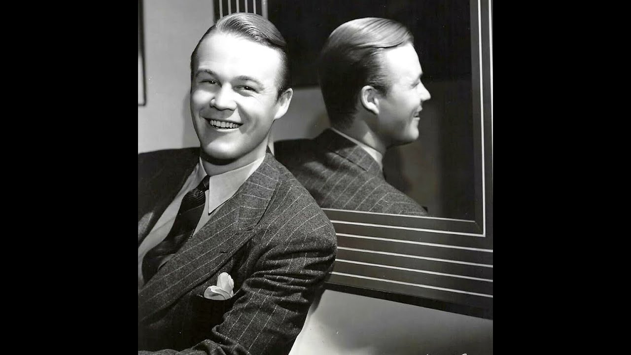 10 Things You Should Know About Wayne Morris - YouTube