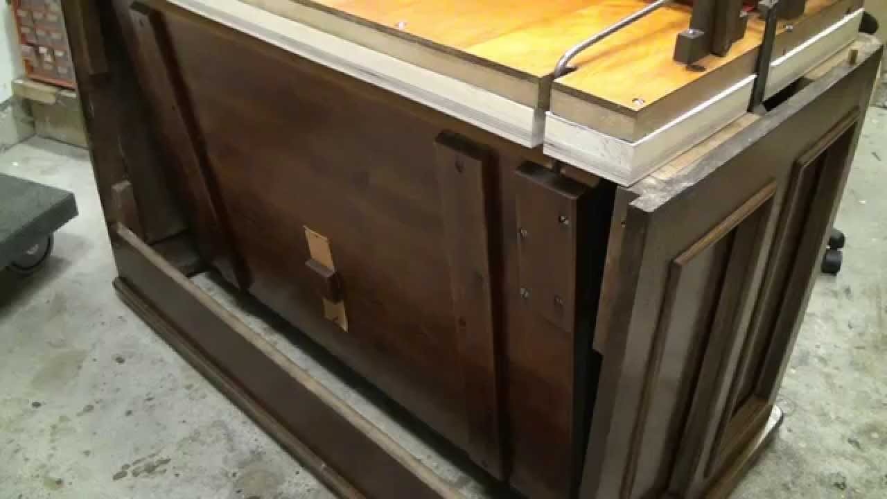 Under the Keys: Reed Organ Automatic Swell, How it Works - YouTube