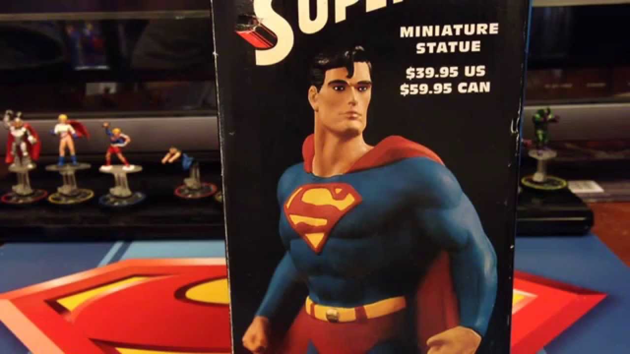 Superman Statue Review Mini Bowen - YouTube