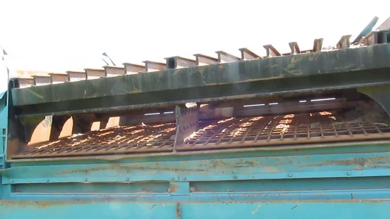 Powescreen Powertrack 800 operation - YouTube