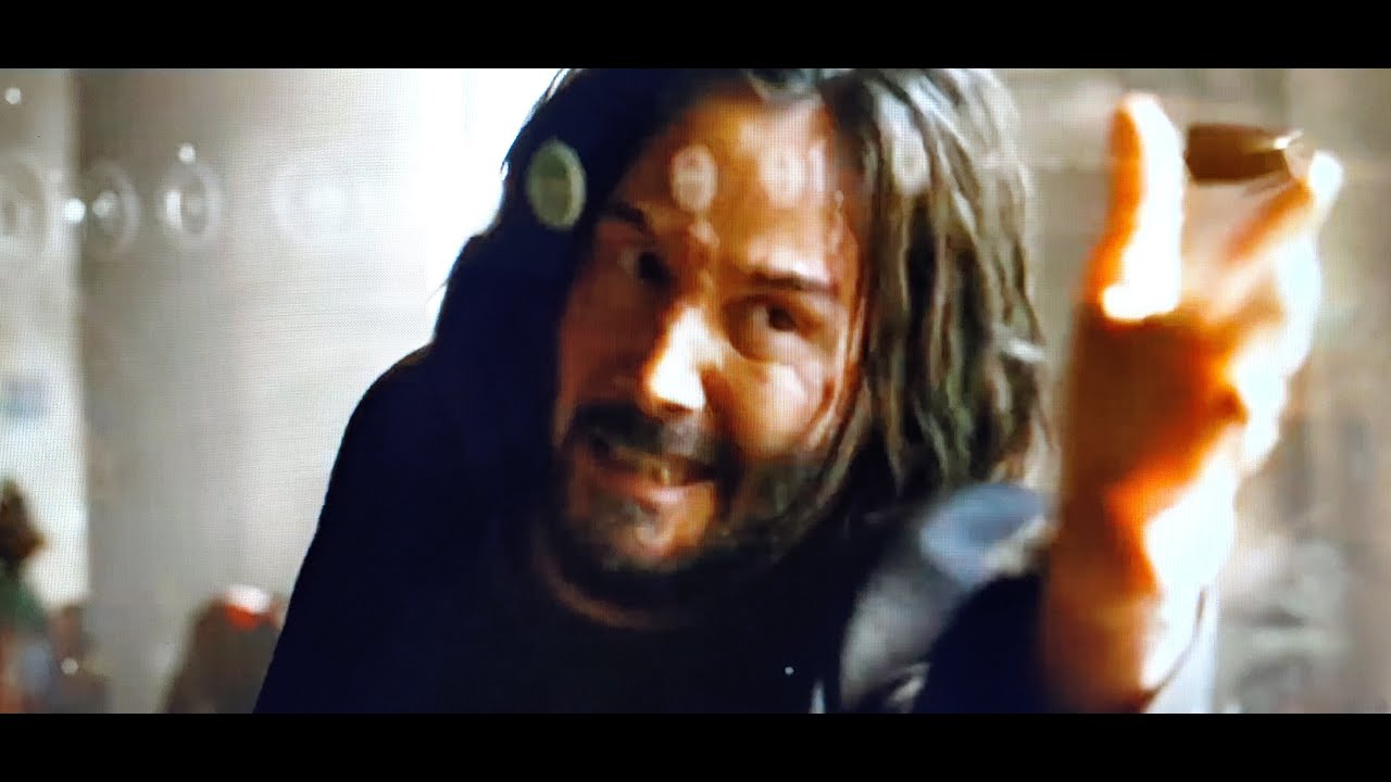 Matrix Resurrection Neo CAUGHT A BULLET!! - YouTube