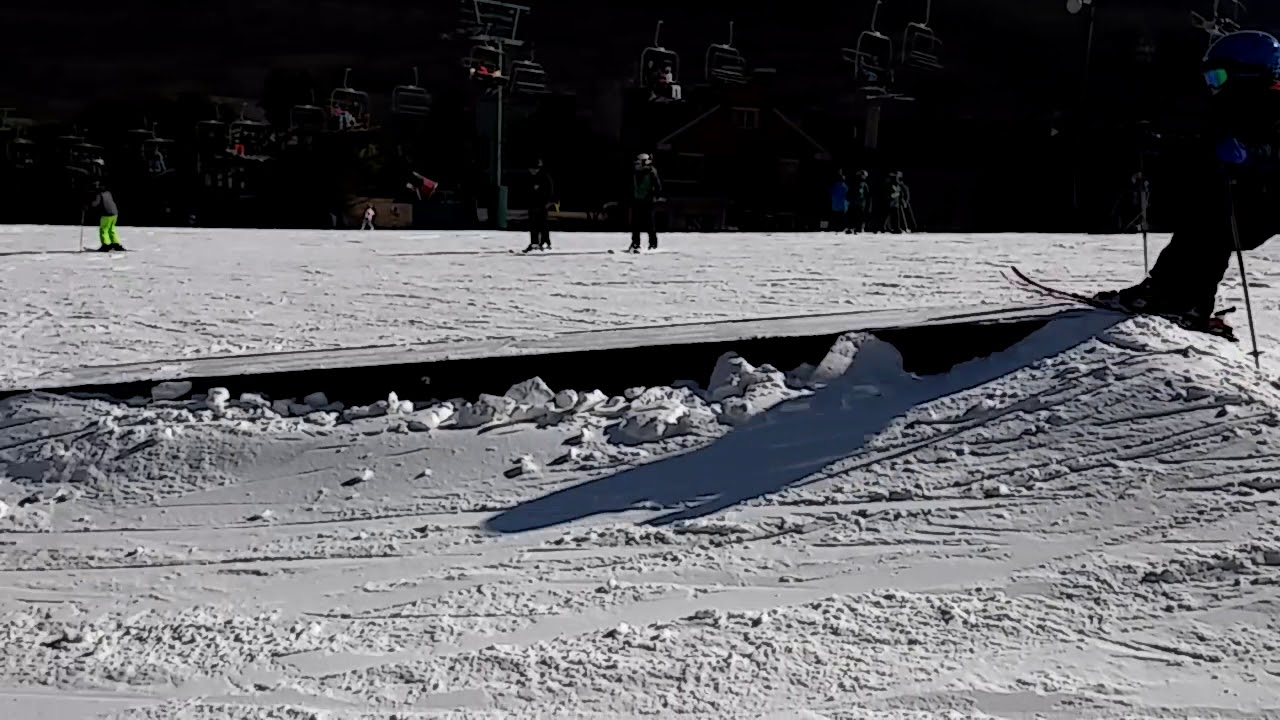 Dominik skiing; Fun Box 20180203_123005 - YouTube