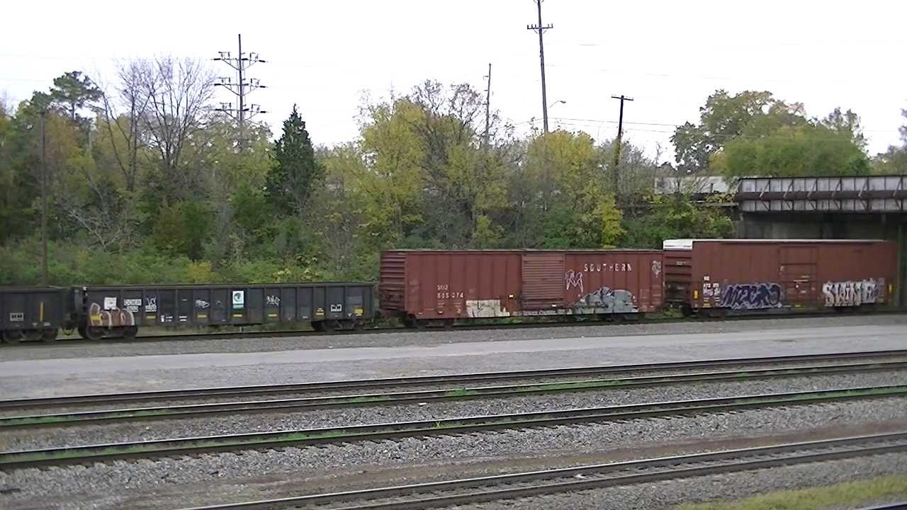 NS 9891 Leads NS 179 in Chattanooga, TN - YouTube