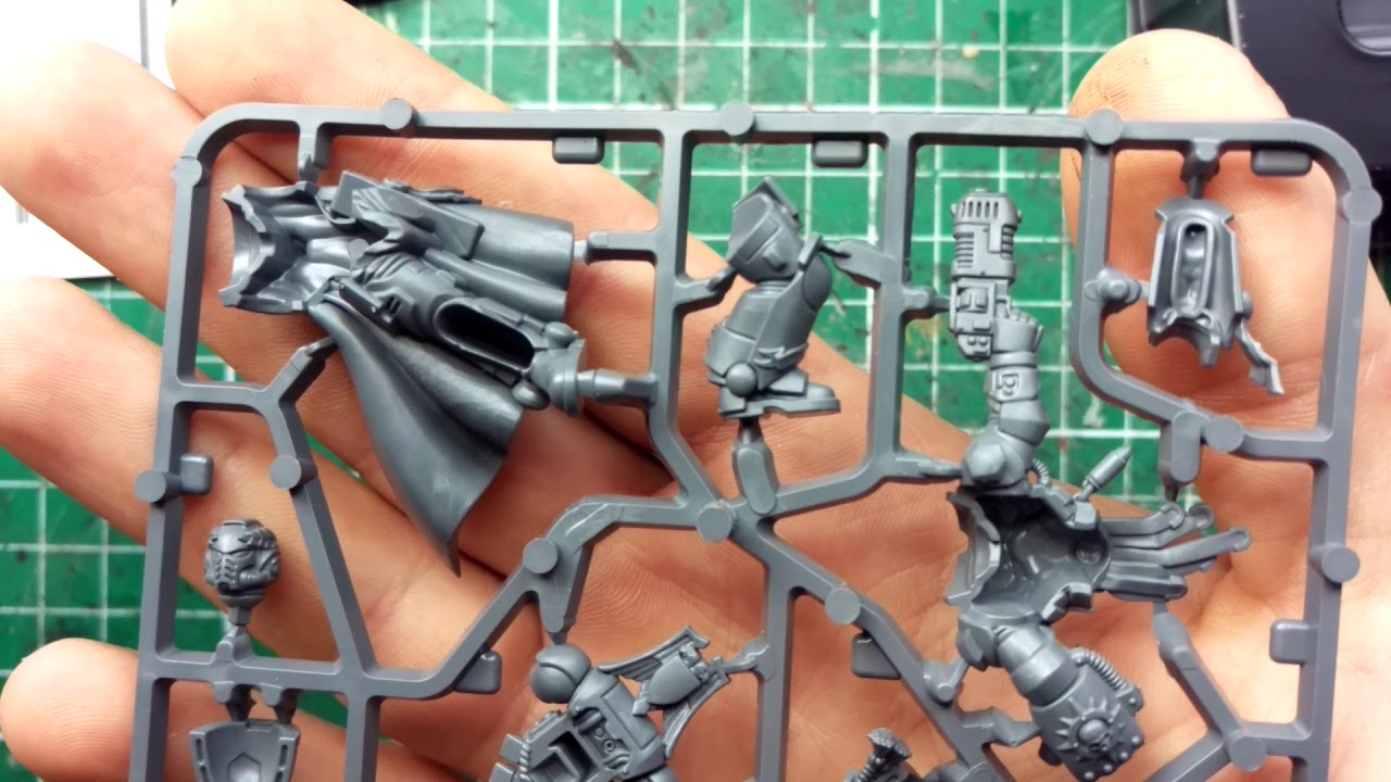 Unboxing Primaris Captain with power fist - YouTube