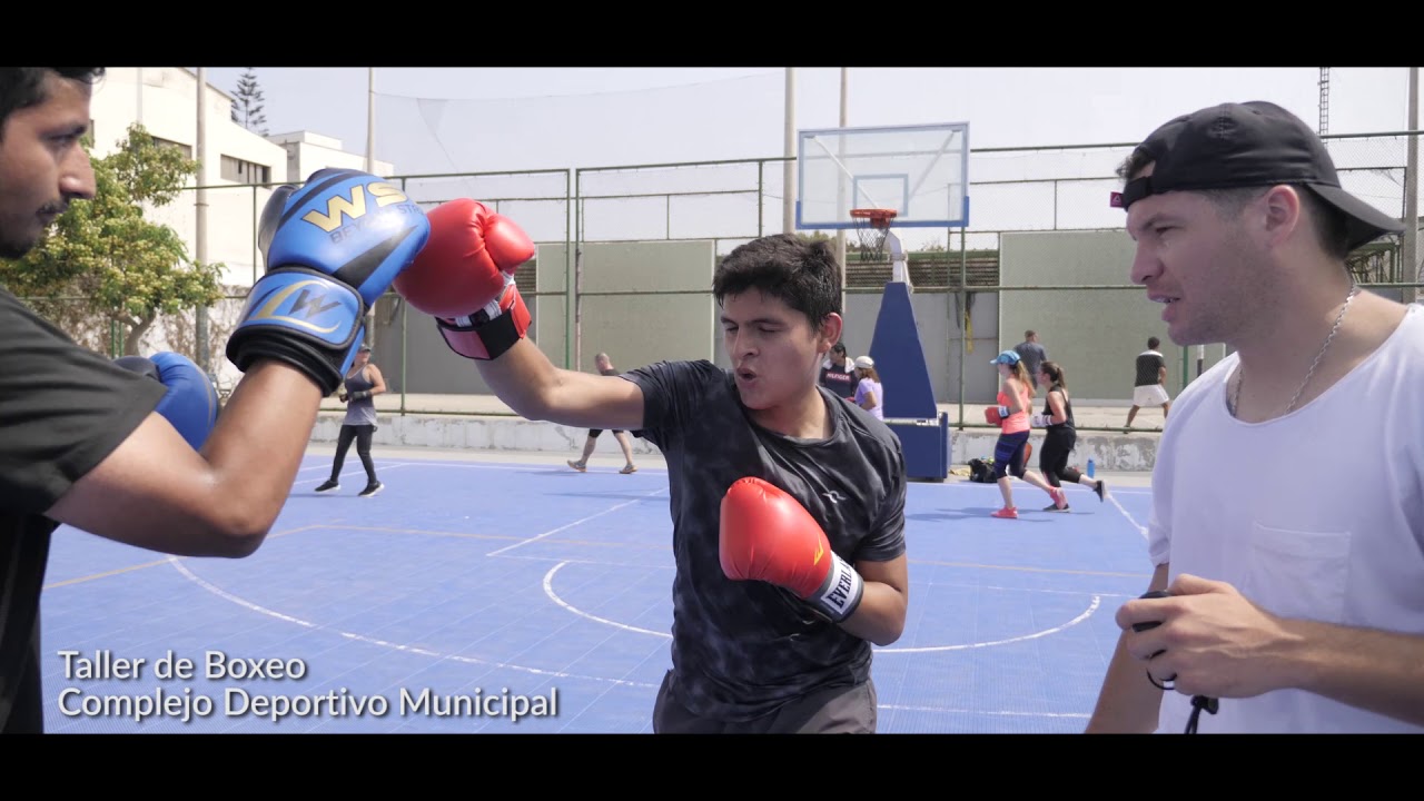 Taller de Boxeo en el Complejo Deportivo Municipal - YouTube