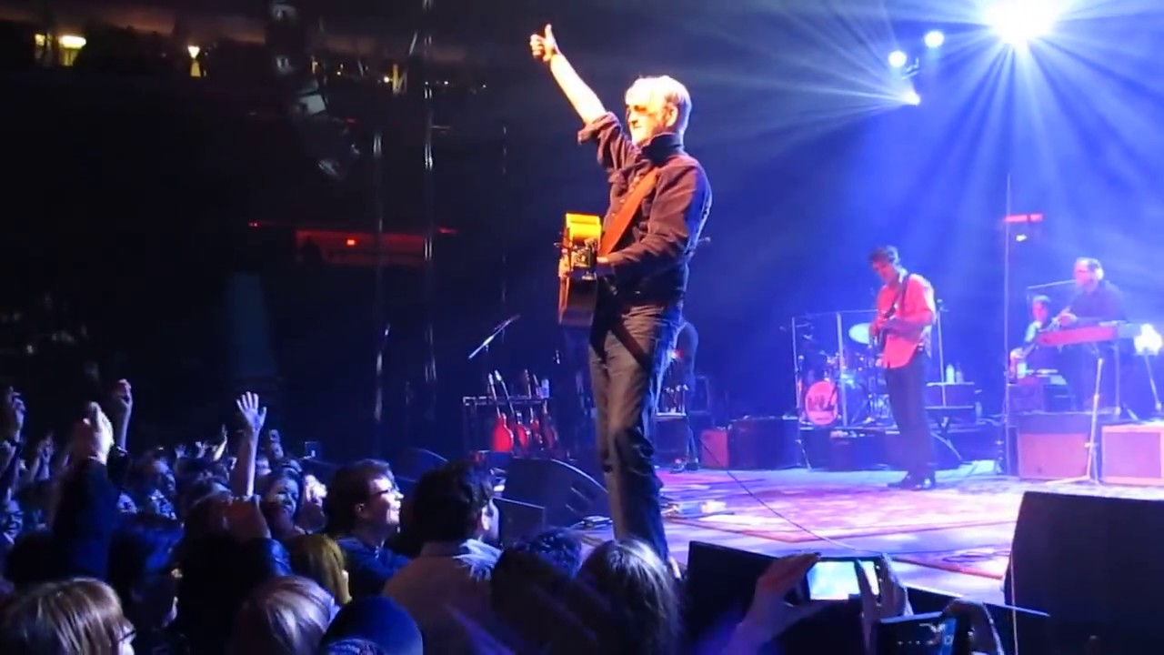 Blue Rodeo - Hasn't Hit Me Yet (Halifax, 31 January 2014) - YouTube