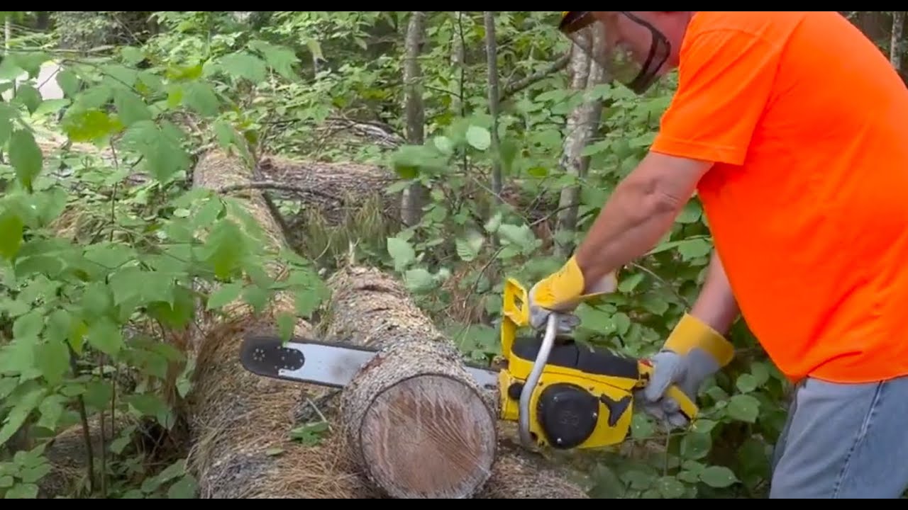 McCulloch Chainsaw Magic — Making firewood in Maine - YouTube