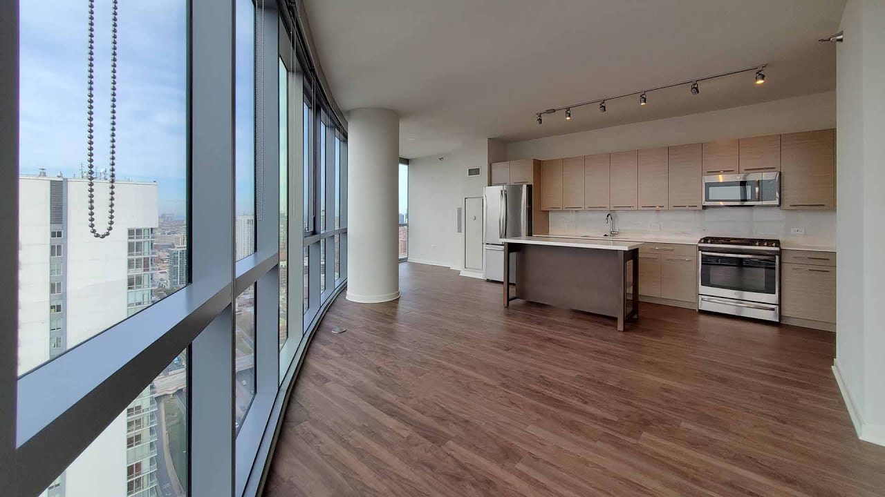 A spacious West Loop -01 one-bedroom at the new 727 West Madison - YouTube