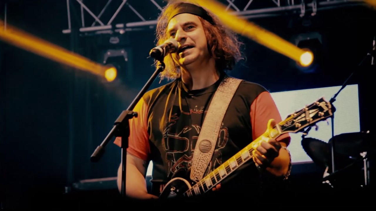 La 25 - 25 Horas (DVD "Vivo x La 25") - YouTube