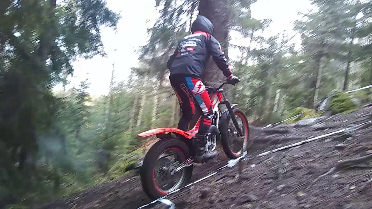 Daniel på lånad Beta 80cc - Klubbmästerskap 2020 - YouTube