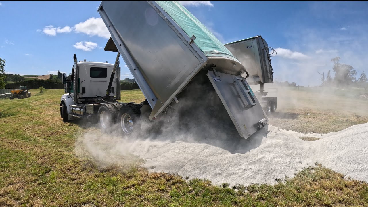 Unit load of Lime and truck load of fertiliser get delivered - YouTube